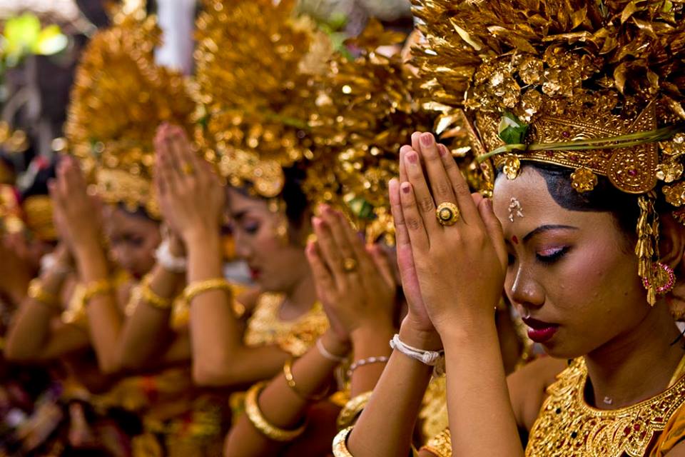 Hinduism bali indonesia Sanskriti Indian Culture